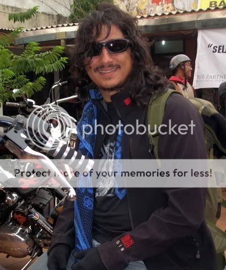 Bucek Depp riding to “Kustom Bike Kontest” JBR 2011 ! | KUSTOM KULTUR